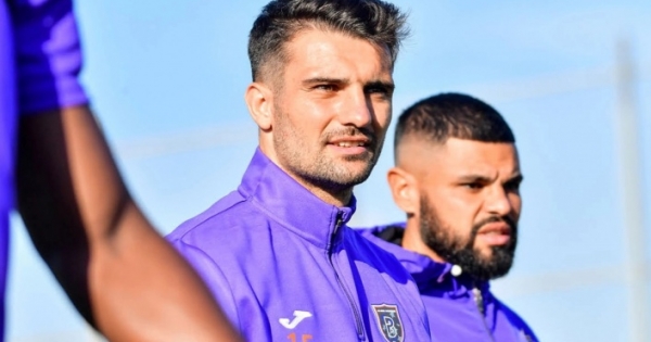 Başakşehir'in Leo Dubois için Galatasaray'dan istediği rakamı duyurdu! Başakşehir'in Leo Dubois için Galatasaray'dan istediği rakamı duyurdu!