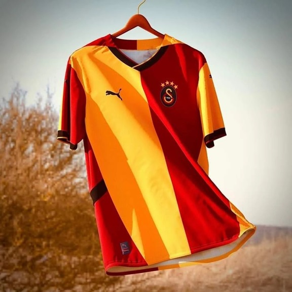 Galatasaray'ın yeni sezon formaları belli oldu!